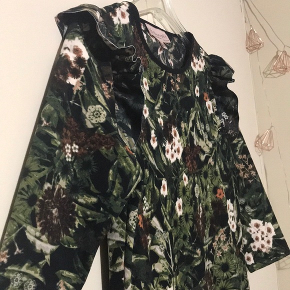 Philosophy | Dresses | Philosophy Dress With Ruffle On The Shoulder ...